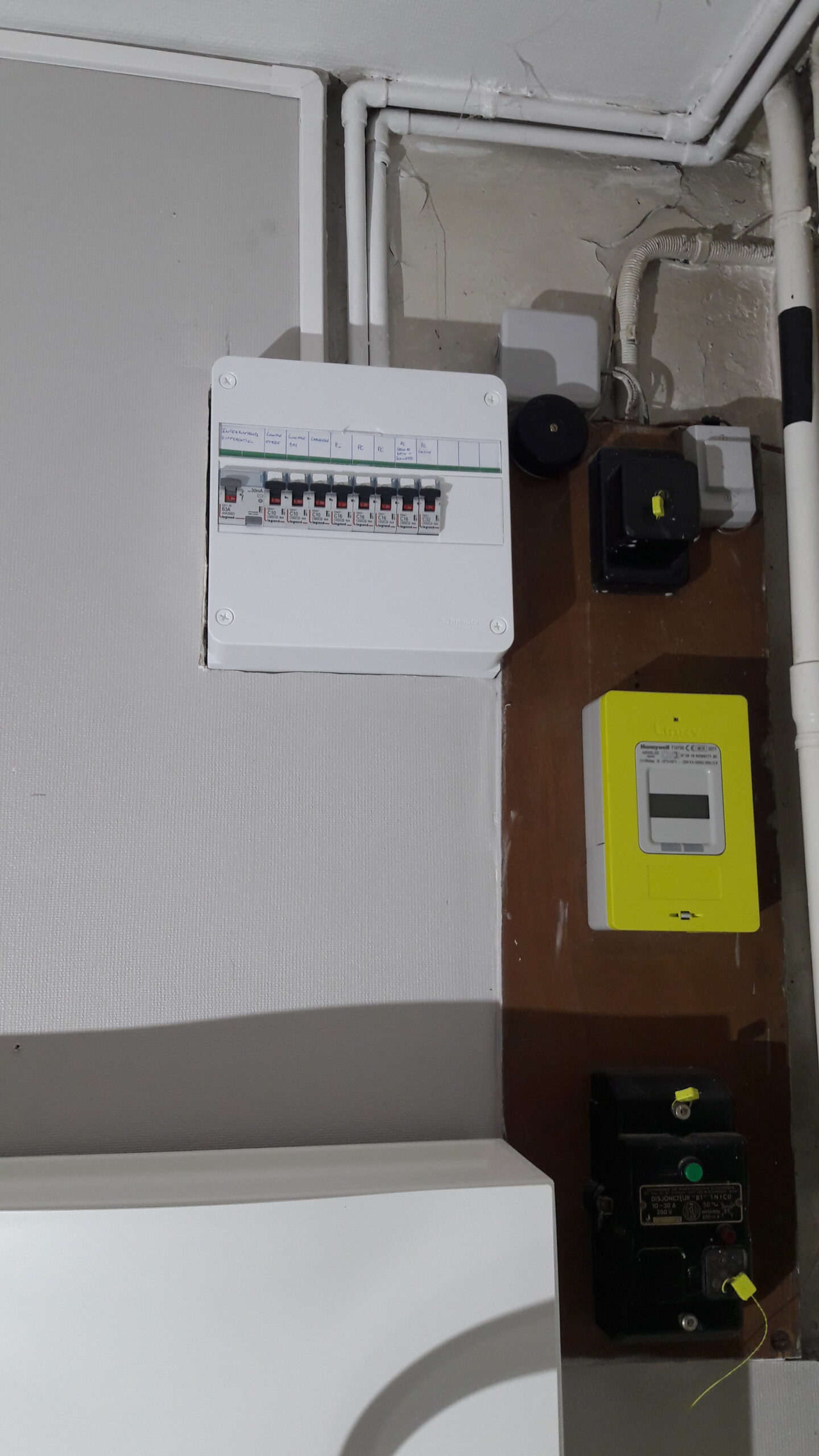 Mise aux normes d'un tableau divisionnaire - Elec'eaux - Votre ...